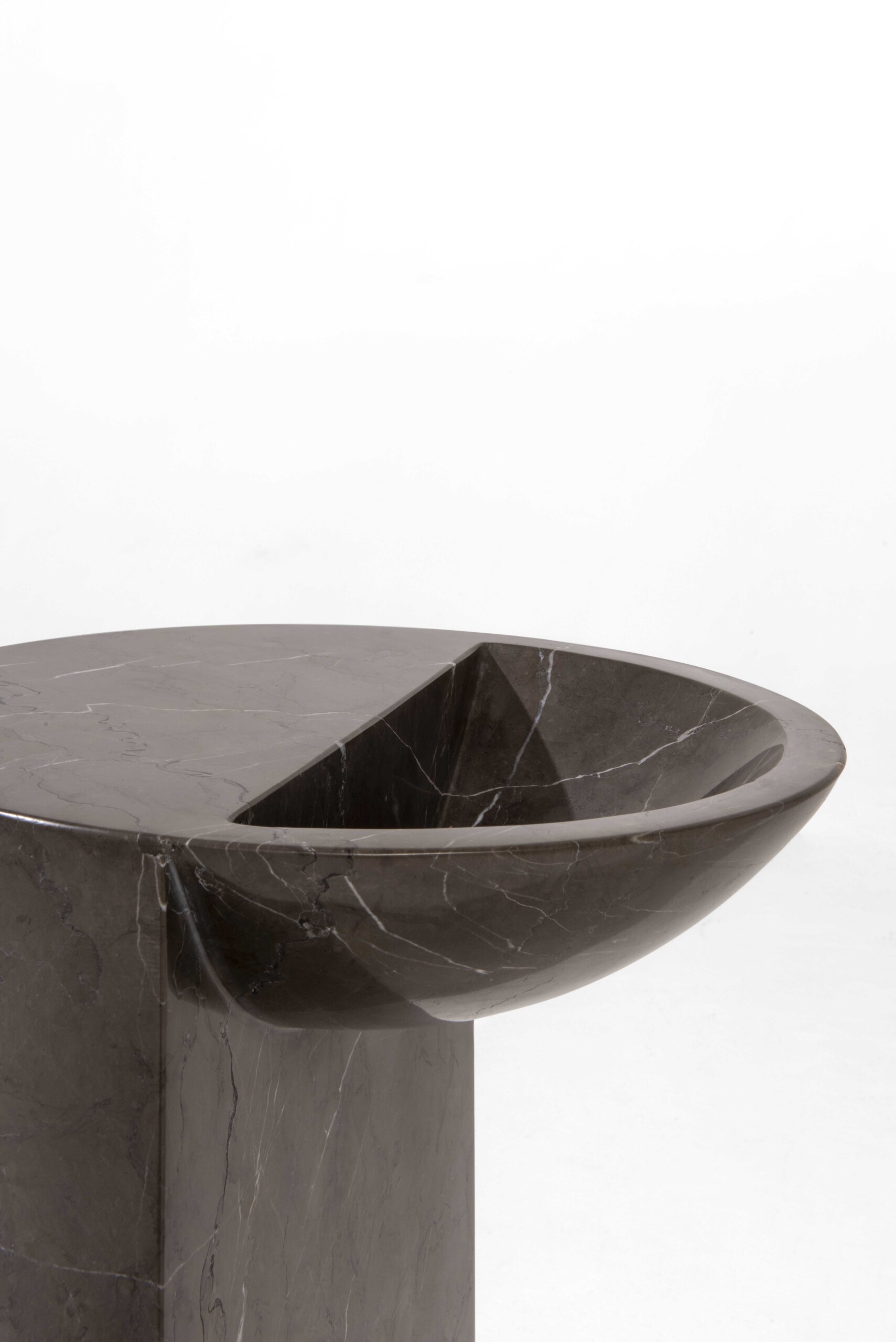 Sculpture Side Table – Femo Design Studio