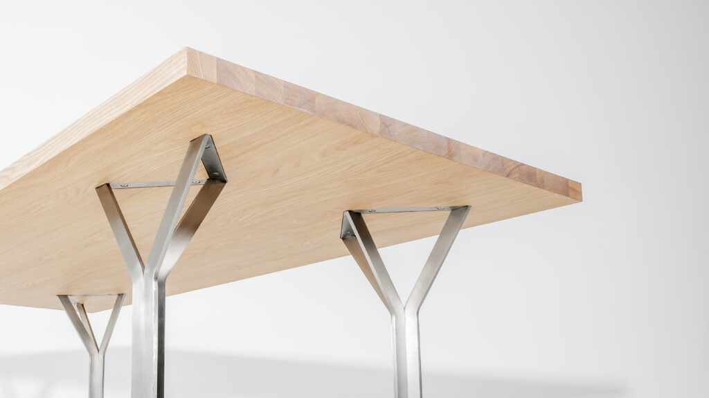 Branch Table – Femo Design Studio