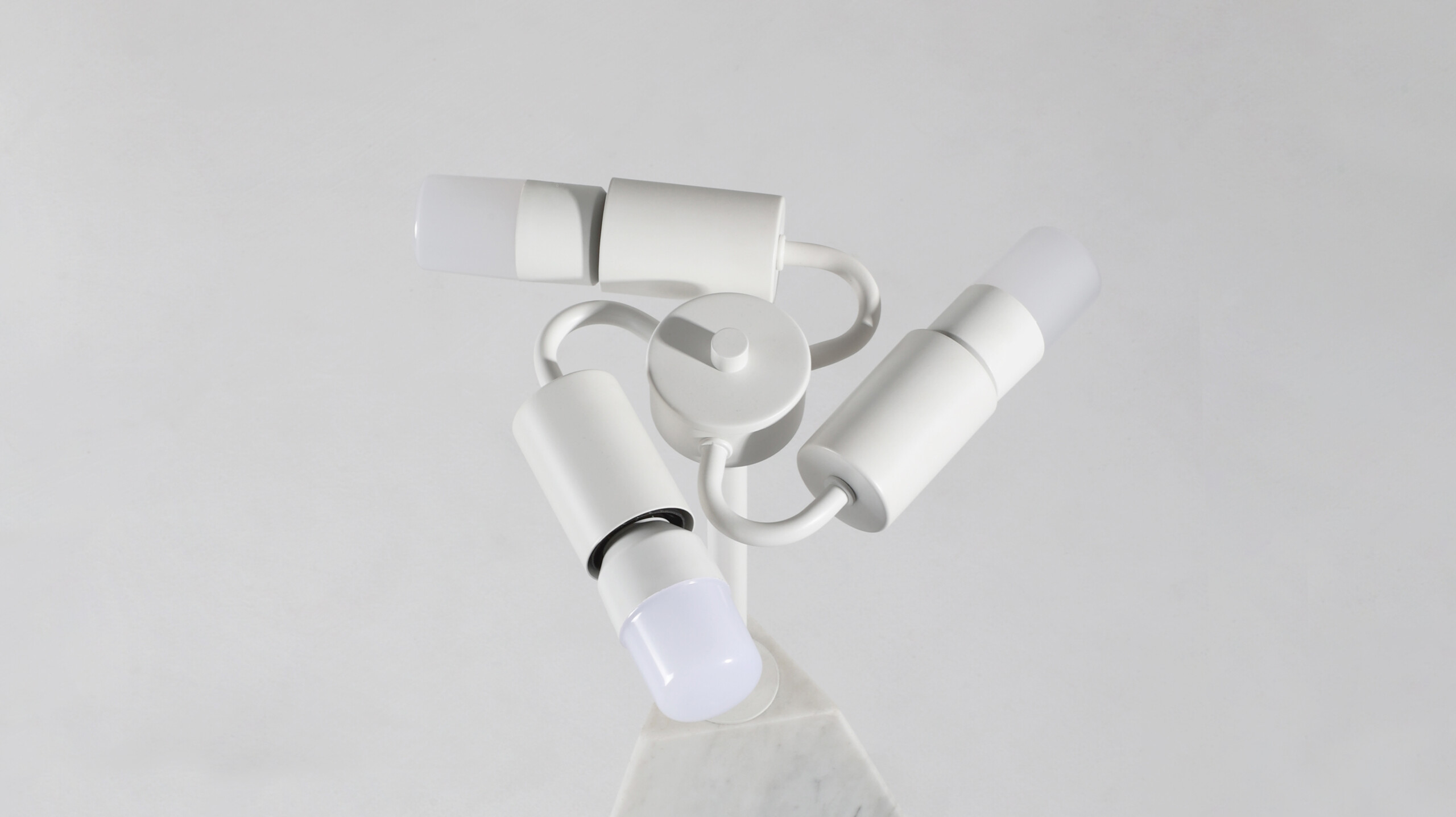Sculpture Floor Lamp – Femo Design Studio