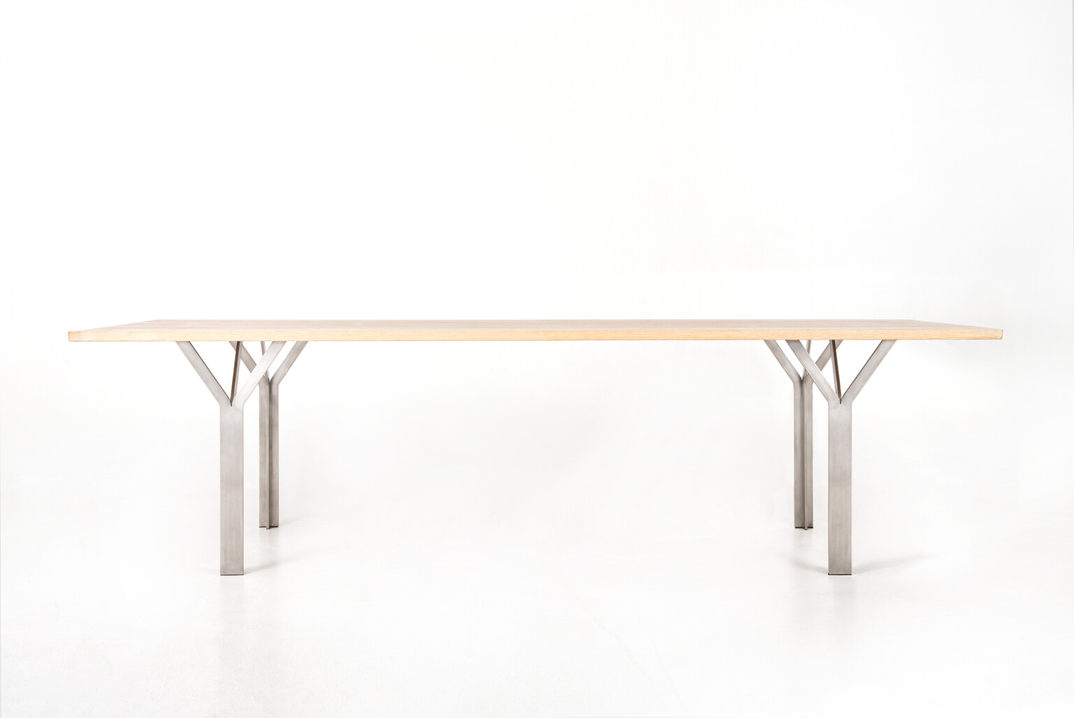 Branch Table – Femo Design Studio